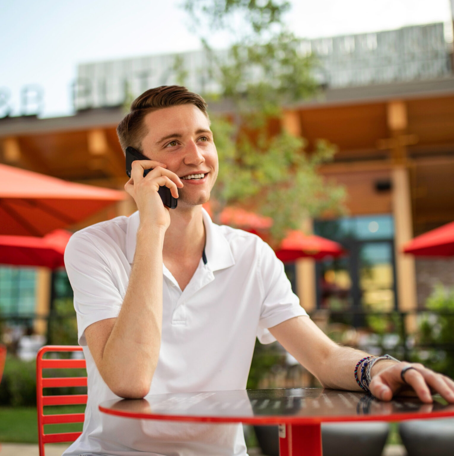 Cloud-Based Contact Center Software - Qmoxi